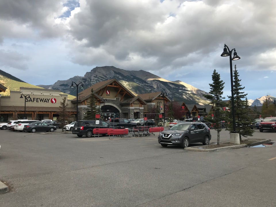 SAFEWAY CANMORE - 1200 Railway Ave, Canmore AB - Hours, Directions ...