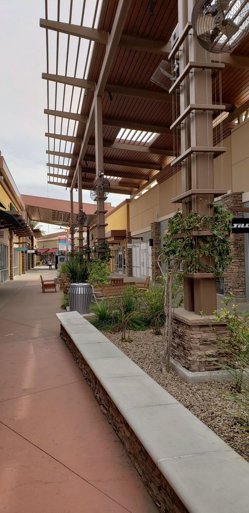 TUCSON PREMIUM OUTLETS - Tucson AZ - Hours, Directions, Reviews ...