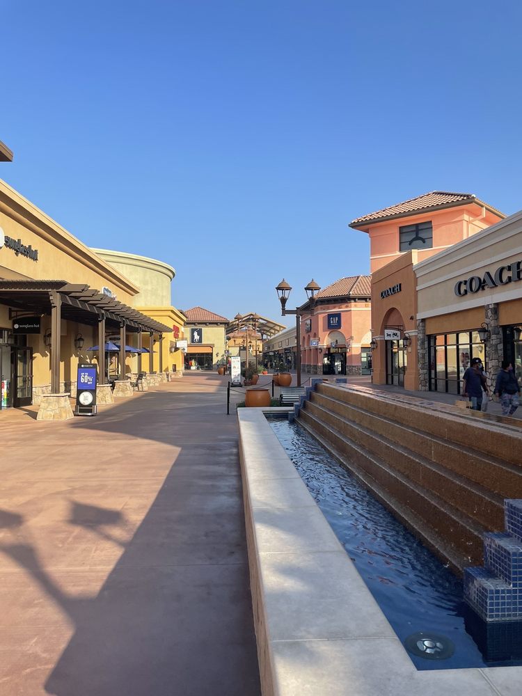 OUTLETS AT TEJON - Arvin CA - Hours, Directions, Reviews - Loc8NearMe