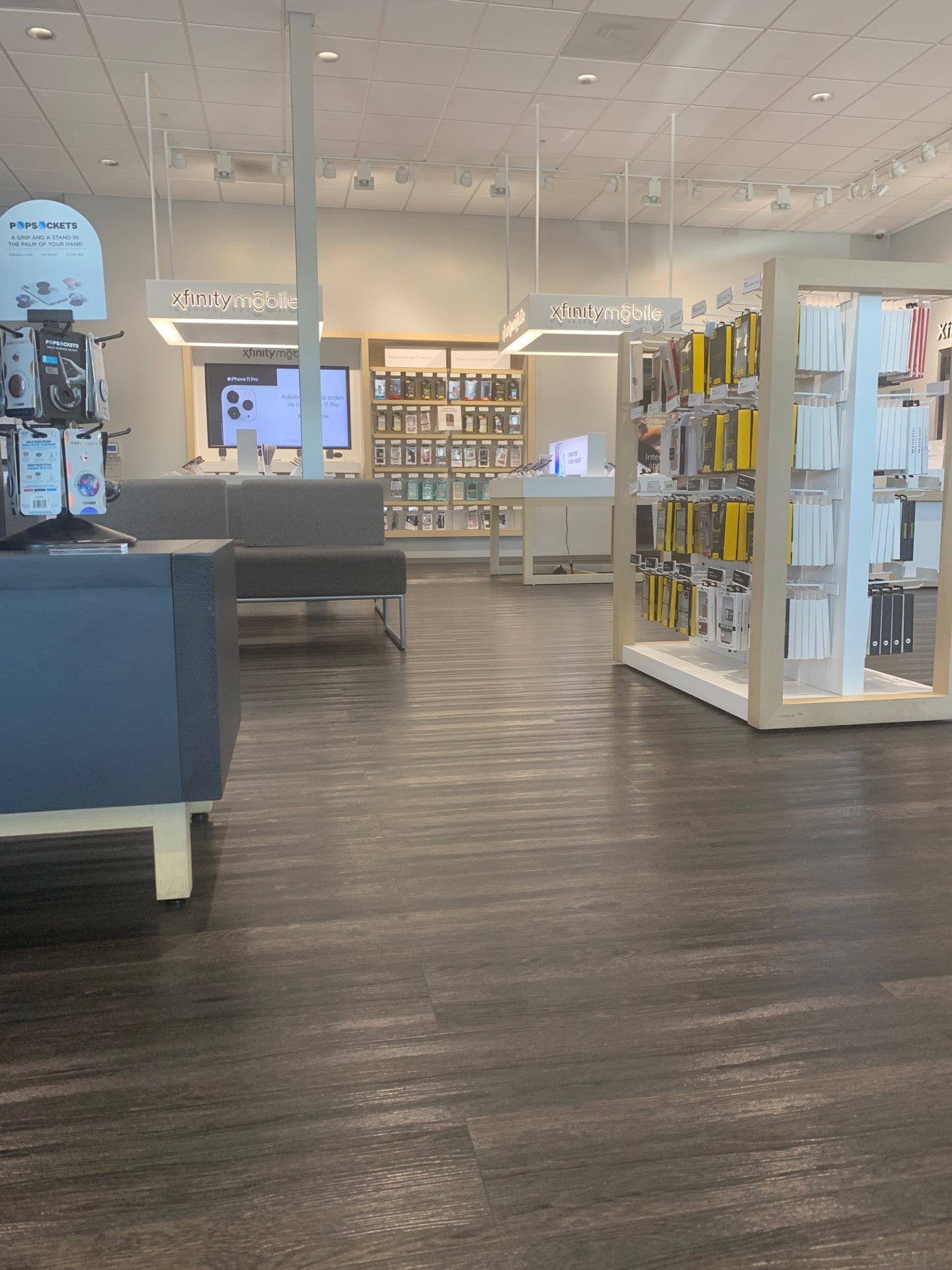 XFINITY STORE BY COMCAST - 2001 Diamond Blvd Suite 150, Concord CA ...