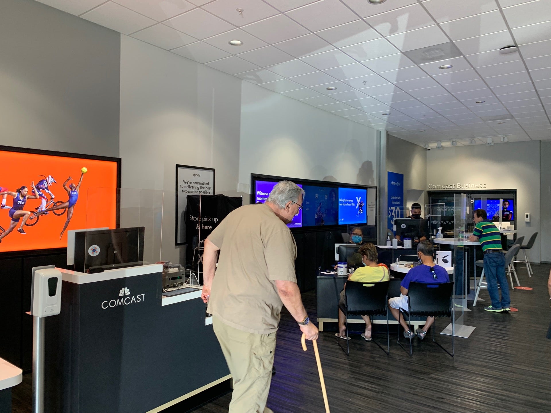 XFINITY STORE BY COMCAST - 2001 Diamond Blvd Suite 150, Concord CA ...