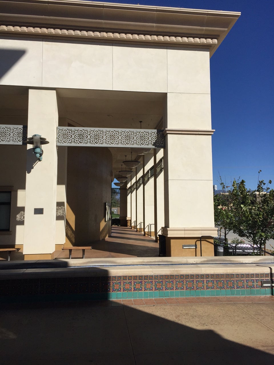 FONTANA LEWIS LIBRARY & TECHNOLOGY CENTER - Fontana CA - Hours ...