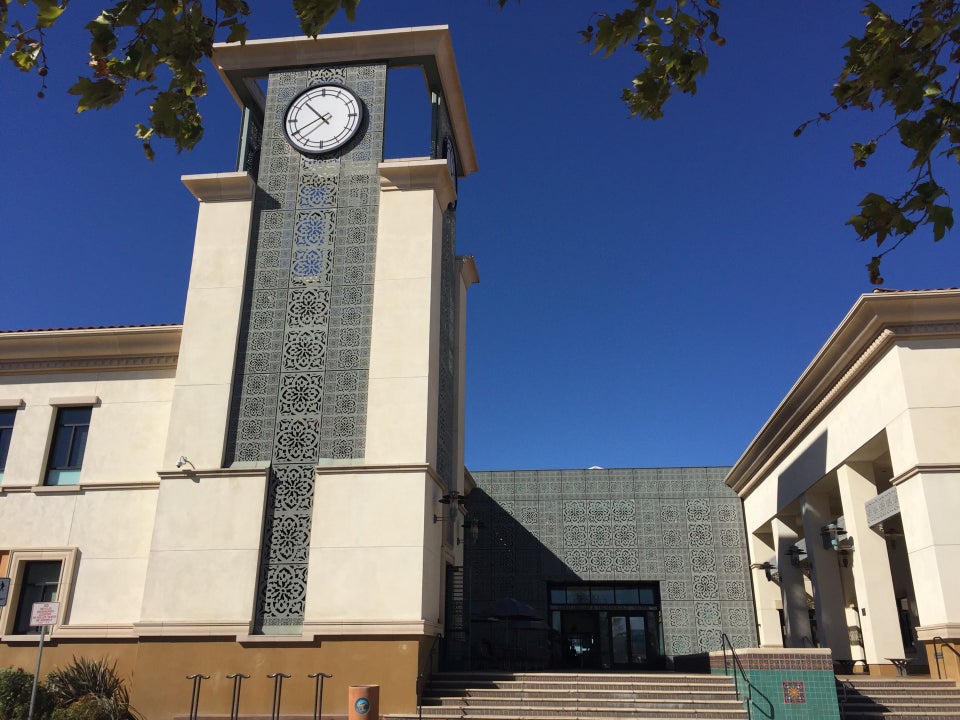 FONTANA LEWIS LIBRARY & TECHNOLOGY CENTER - Fontana CA - Hours ...