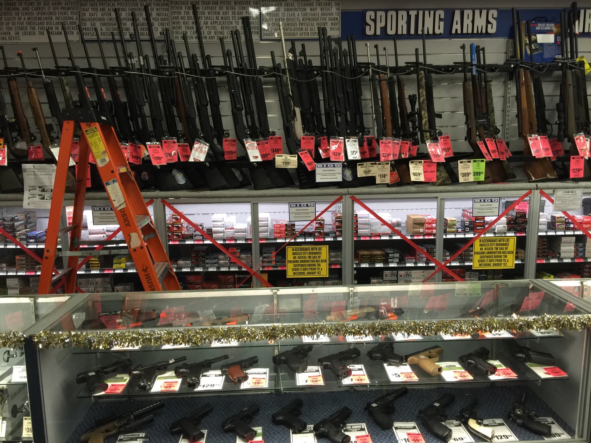 BIG 5 SPORTING GOODS - 6601 Wilshire Blvd, Los Angeles CA - Hours ...