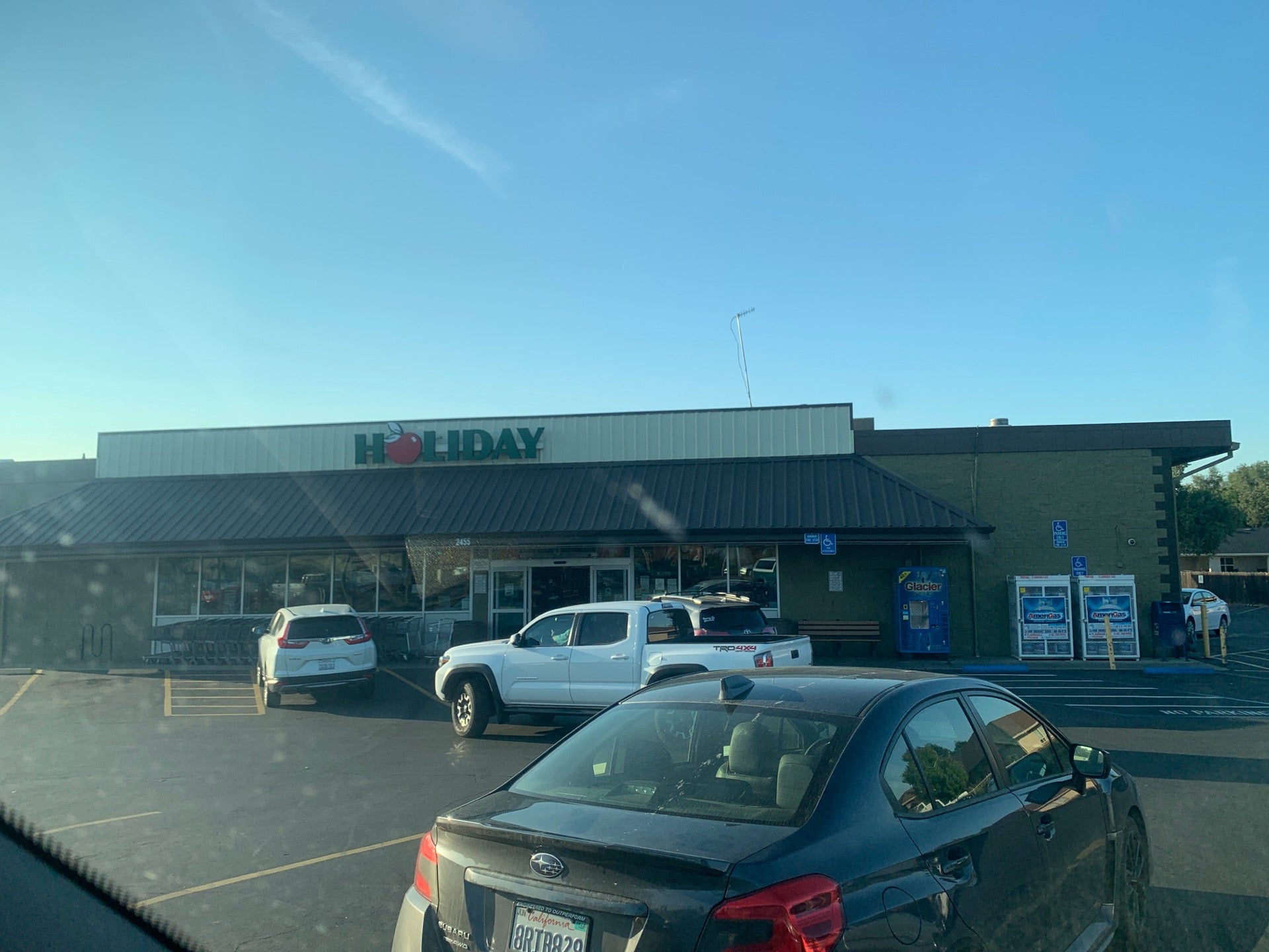 HOLIDAY MARKET - Redding CA - Hours, Directions, Reviews - Loc8NearMe