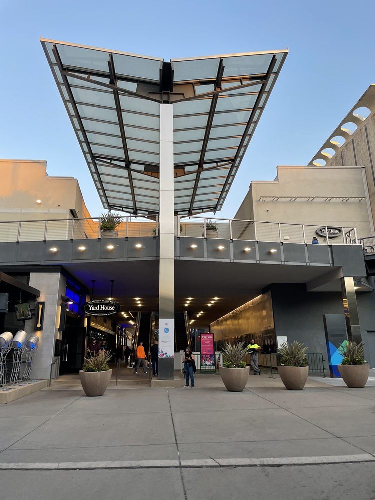 DOCO - DOWNTOWN COMMONS - Sacramento CA - Hours, Directions, Reviews ...