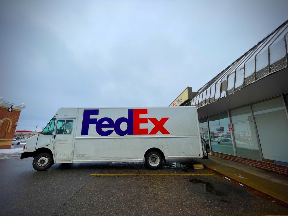 FEDEX OFFICE PRINT & SHIP CENTER - 1440 S Colorado Blvd, Denver CO ...