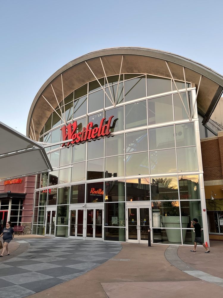 BRANDON MALL - Brandon FL - Hours, Directions, Reviews - Loc8NearMe