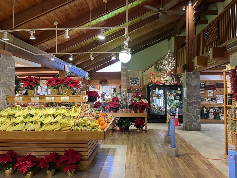 ATKINS FARMS COUNTRY MARKET - Amherst MA - Hours, Directions, Reviews ...