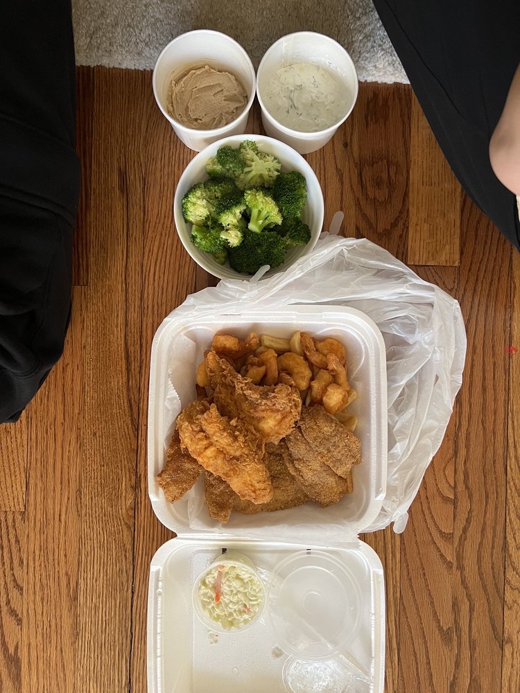 Alaska Fish and Chicken, Oak Park - Menu, Reviews (220), Photos (22 ...