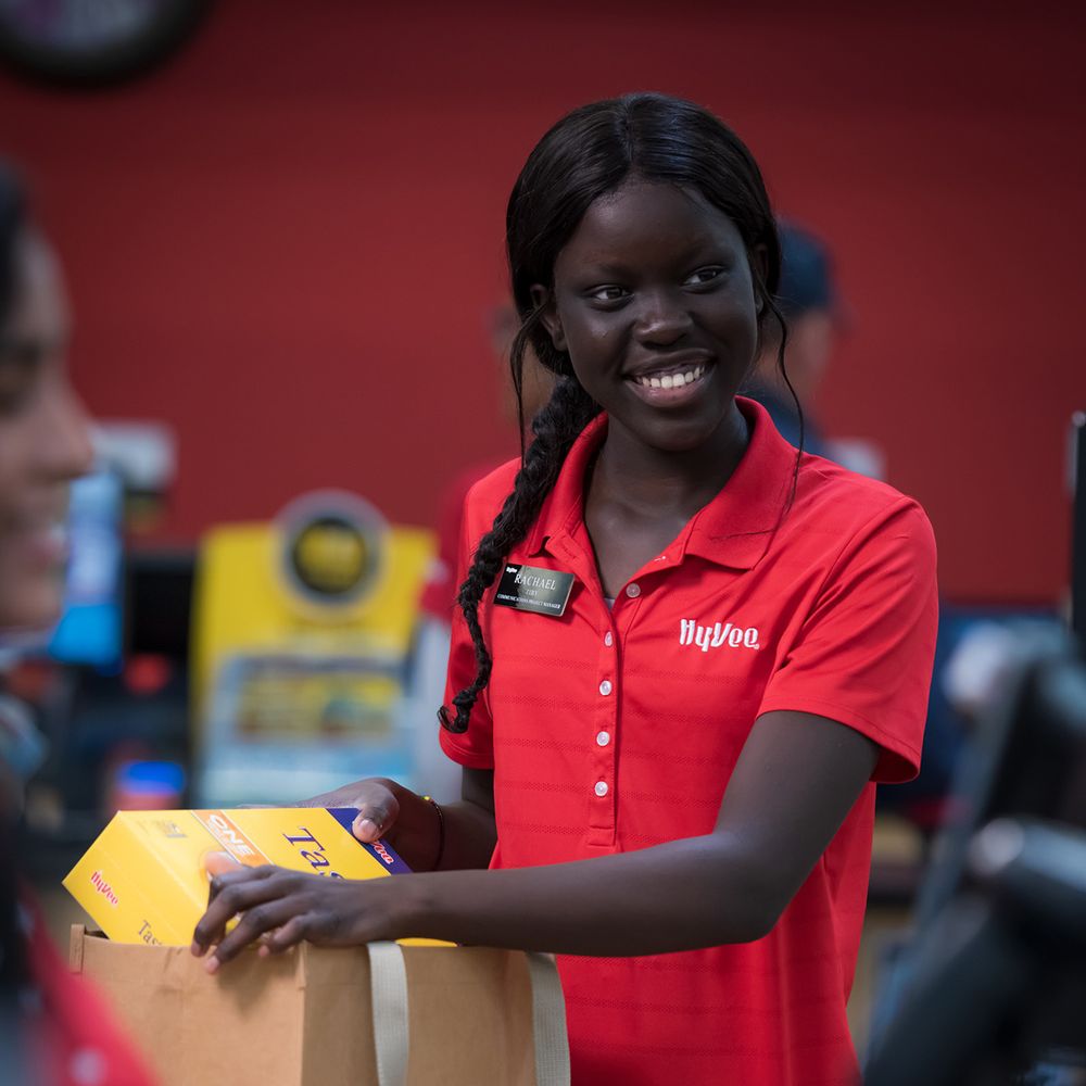 HY-VEE WINE & SPIRITS - 1106 6th Street NW, Rochester MN - Hours ...