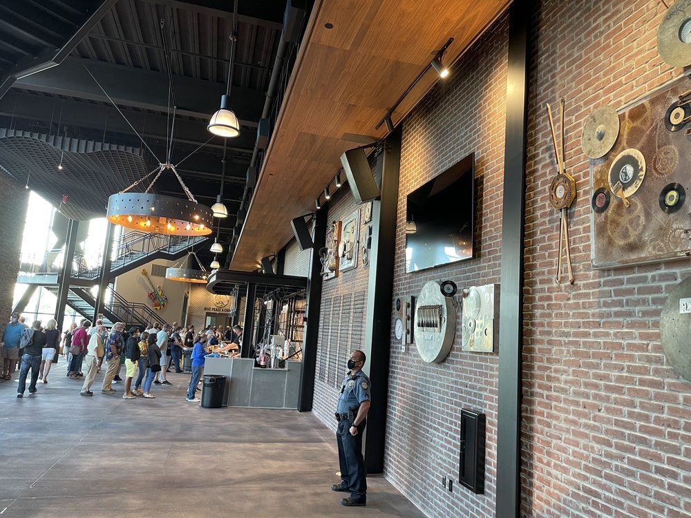 THE FACTORY - Chesterfield MO - Hours, Directions, Reviews - Loc8NearMe