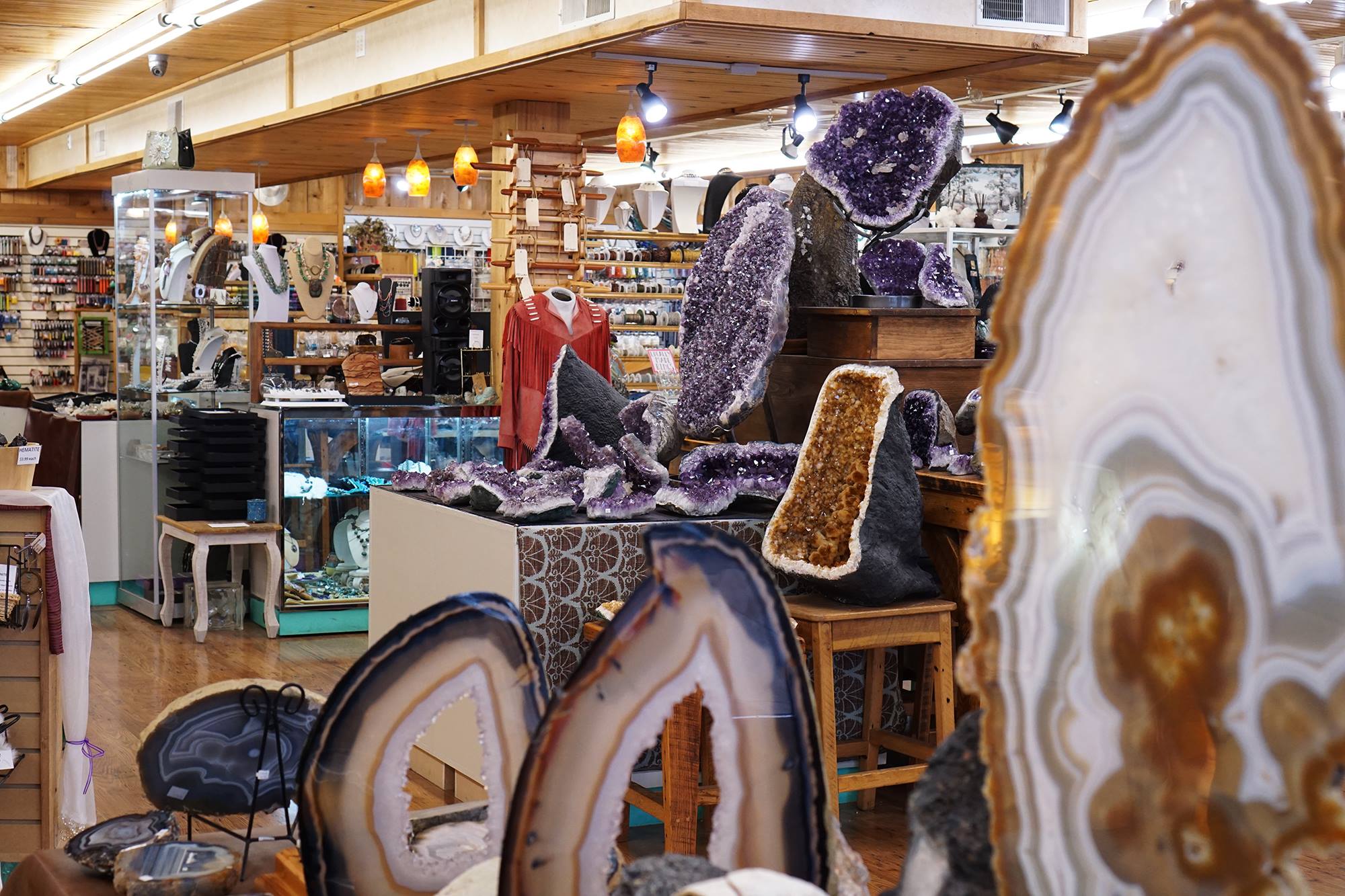 SPRINGFIELD LEATHER CO - Springfield MO - Hours, Directions, Reviews ...