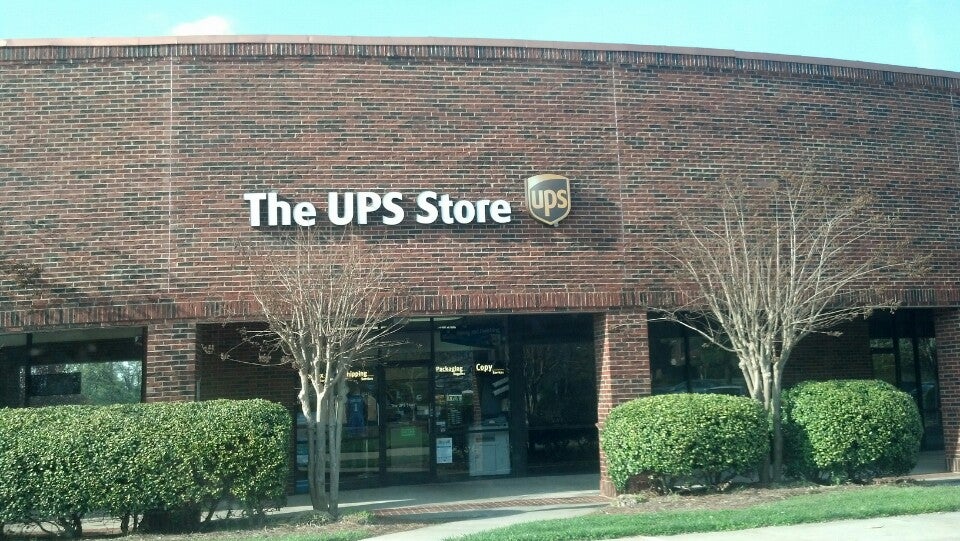 THE UPS STORE - 5710 W Gate City Blvd Ste K, Greensboro NC - Hours ...