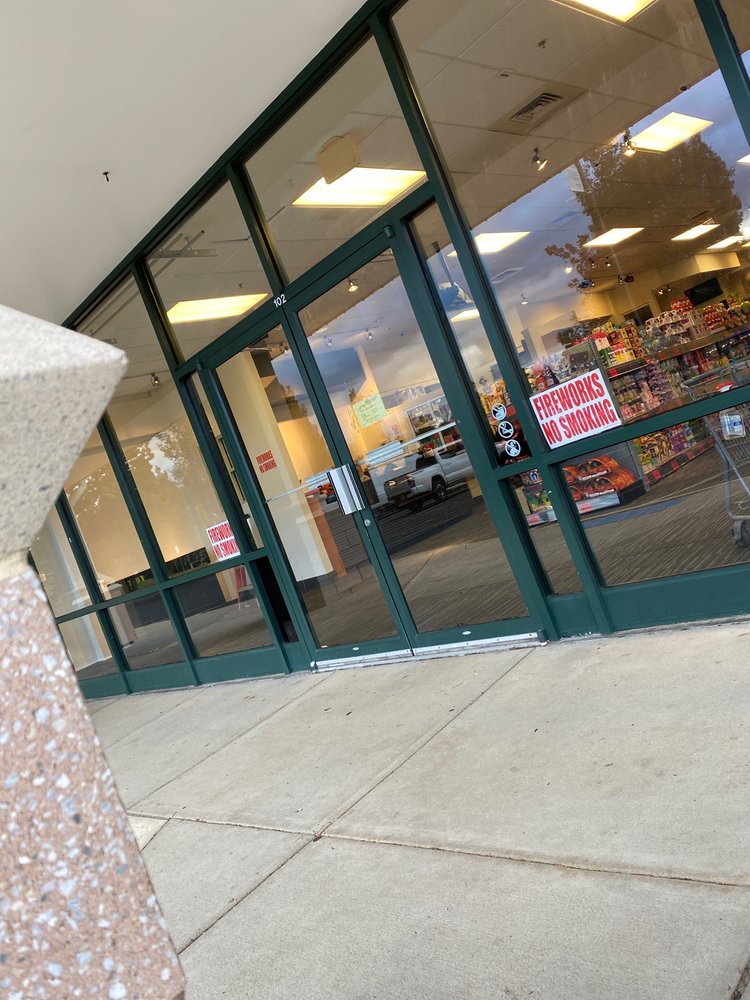 JACKSON PREMIUM OUTLETS - Jackson NJ - Hours, Directions, Reviews ...