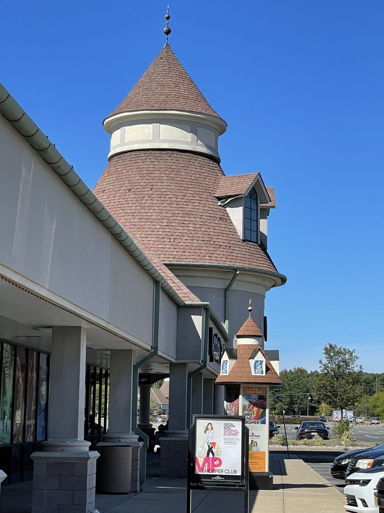 JACKSON PREMIUM OUTLETS - Jackson NJ - Hours, Directions, Reviews ...