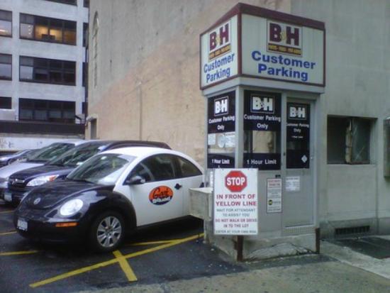 B&H PHOTO VIDEO - ELECTRONICS AND CAMERA STORE - New York NY - Hours ...