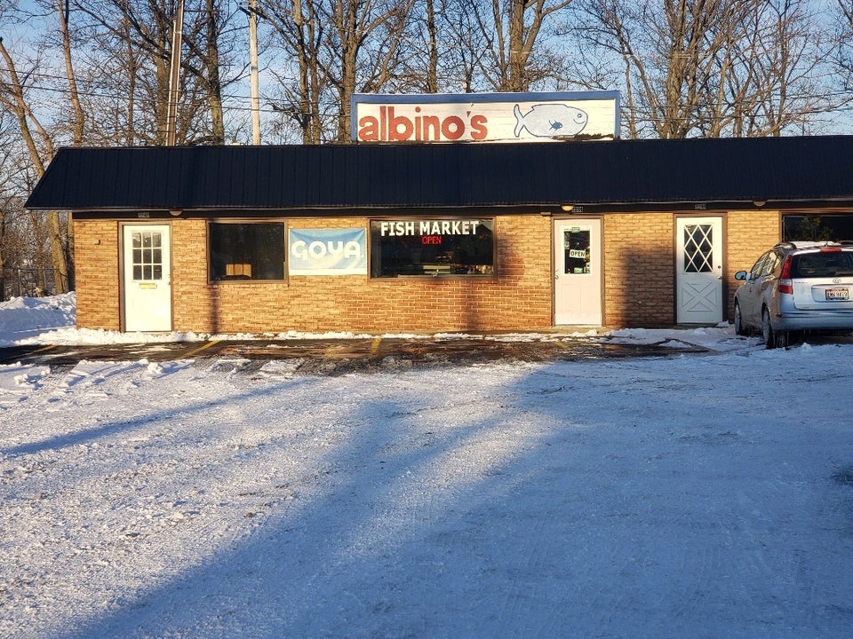 Albino's Fish Market, Ashtabula - Reviews (43), Photos - Restaurantji