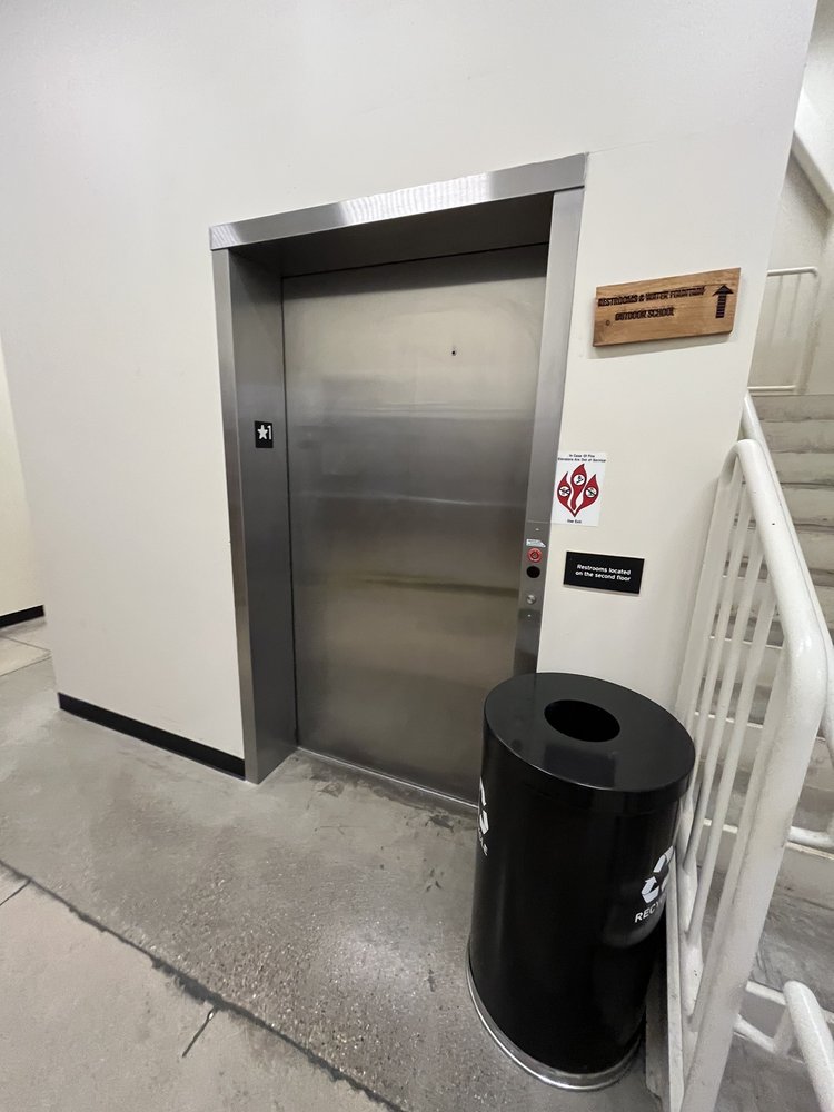 REI - 2643 Edmondson Rd, Cincinnati OH - Hours, Directions, Reviews ...