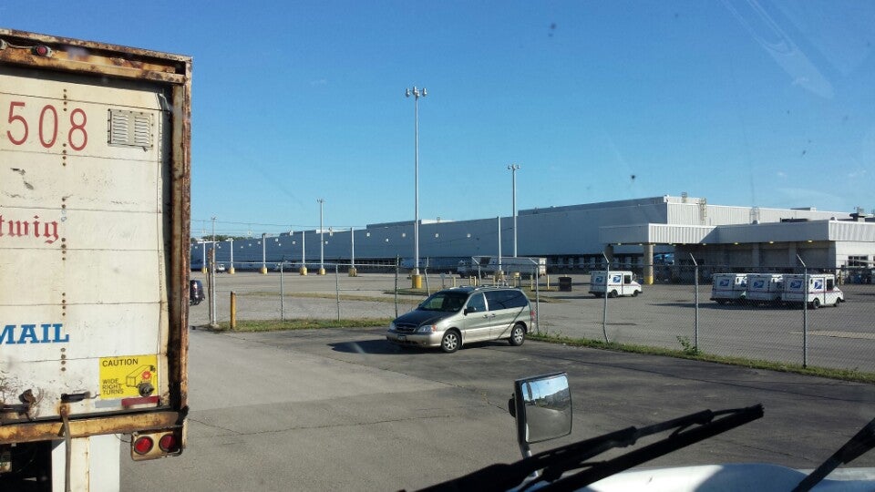 CINCINNATI NDC US POSTAL SERVICE - 3055 E Crescentville Rd, Cincinnati ...