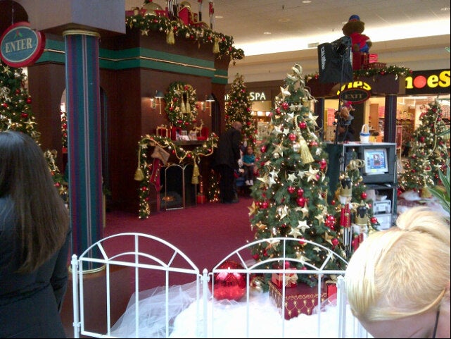 EASTGATE SQUARE - Hamilton ON - Hours, Directions, Reviews - Loc8NearMe