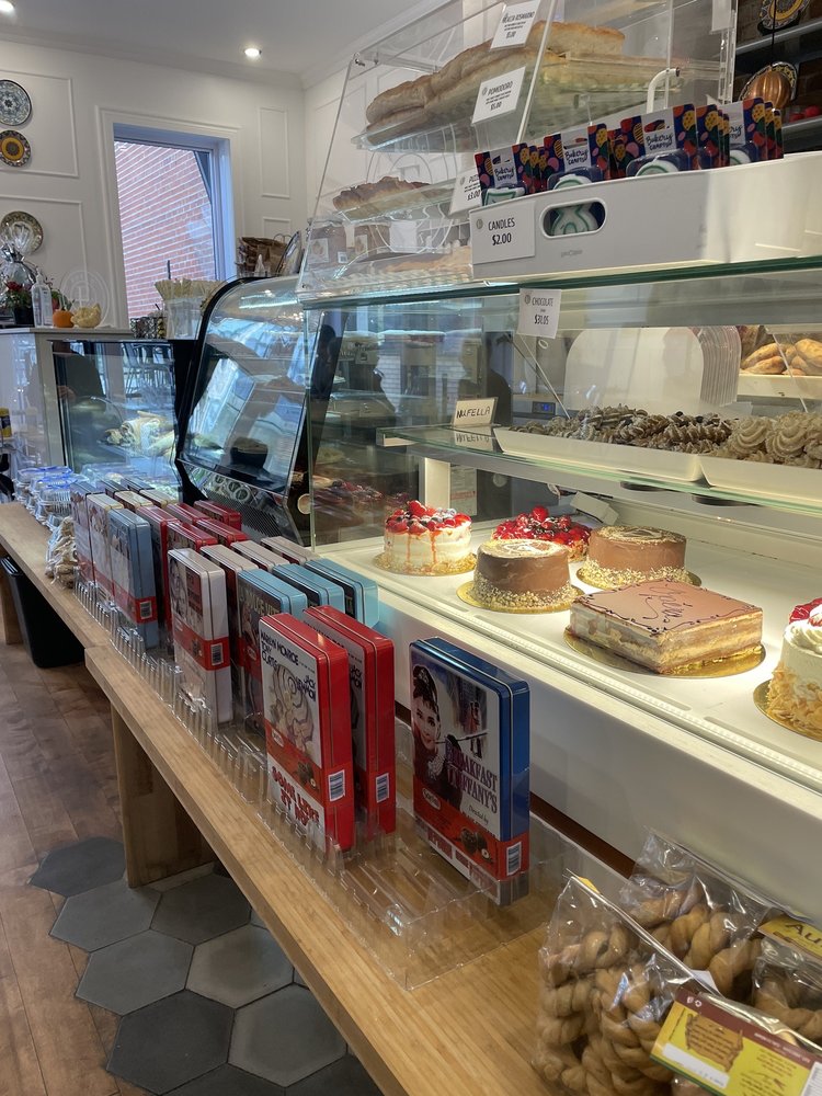 Find The Best Bakeries near Westmount, QC - 2024 Restaurantji