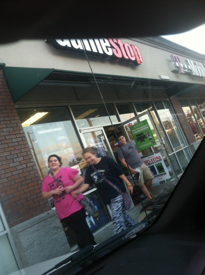GAMESTOP - 7539 Winchester Rd, Memphis TN - Hours, Directions, Reviews ...