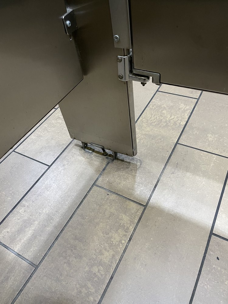 LAYTON HILLS MALL - Layton UT - Hours, Directions, Reviews - Loc8NearMe