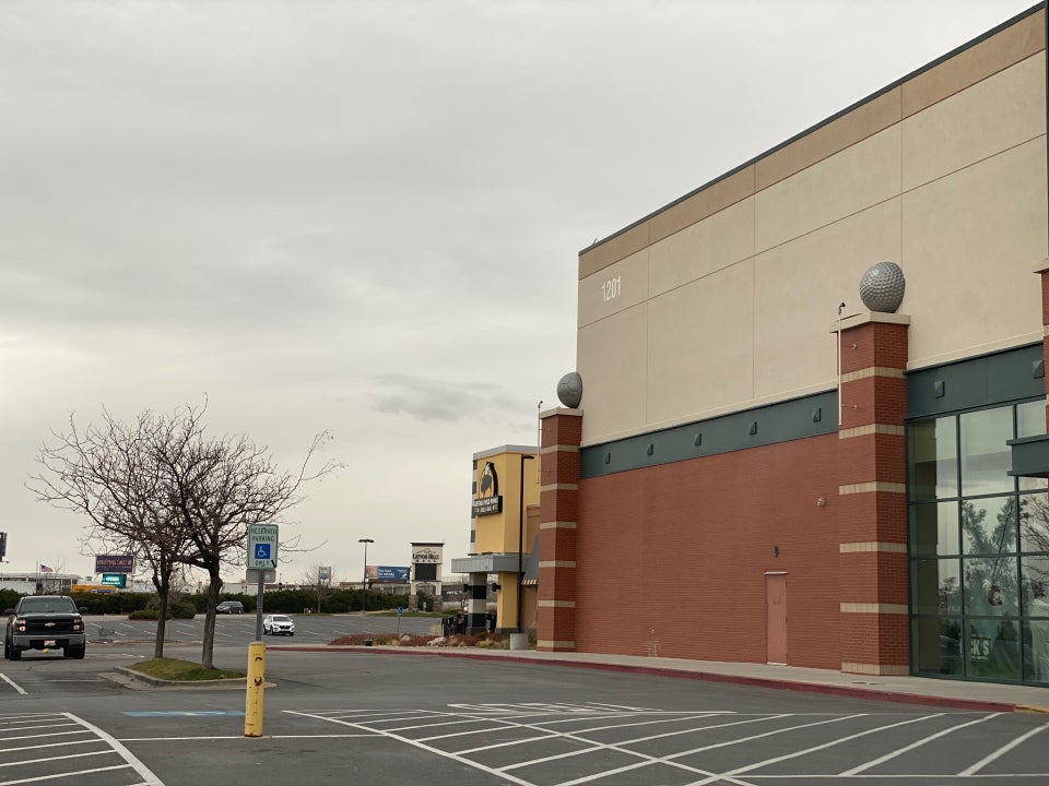 LAYTON HILLS MALL - Layton UT - Hours, Directions, Reviews - Loc8NearMe