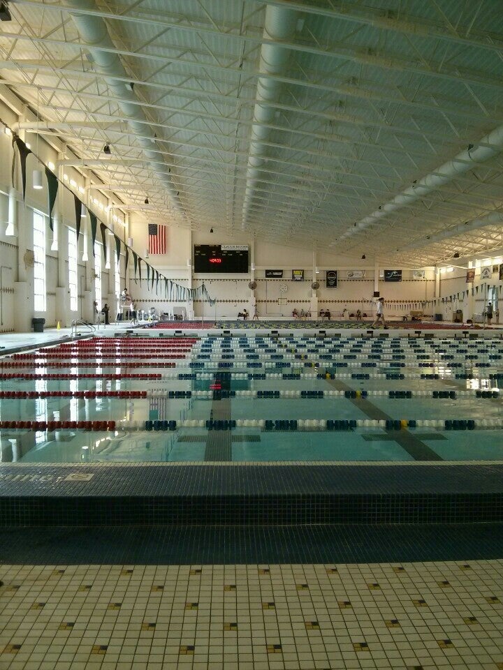 CLAUDE MOORE RECREATION & COMMUNITY CENTER - Sterling VA - Hours ...