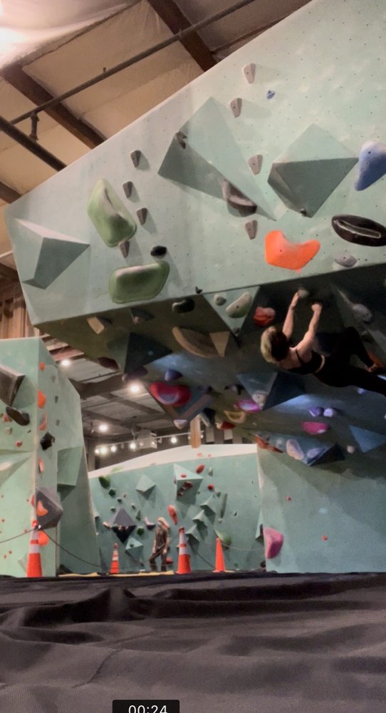 SEATTLE BOULDERING PROJECT, POPLAR - Seattle WA - Hours, Directions ...