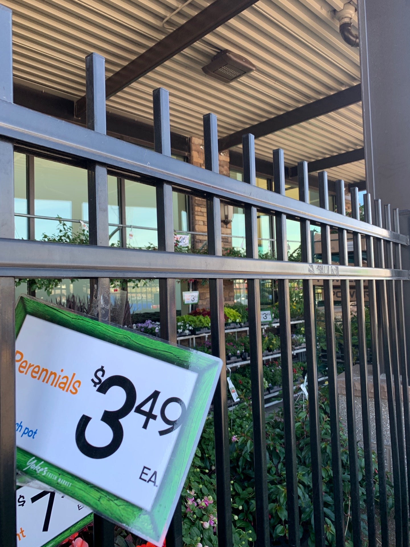 YOKE'S FRESH MARKET - FOOTHILLS - Spokane WA - Hours, Directions ...