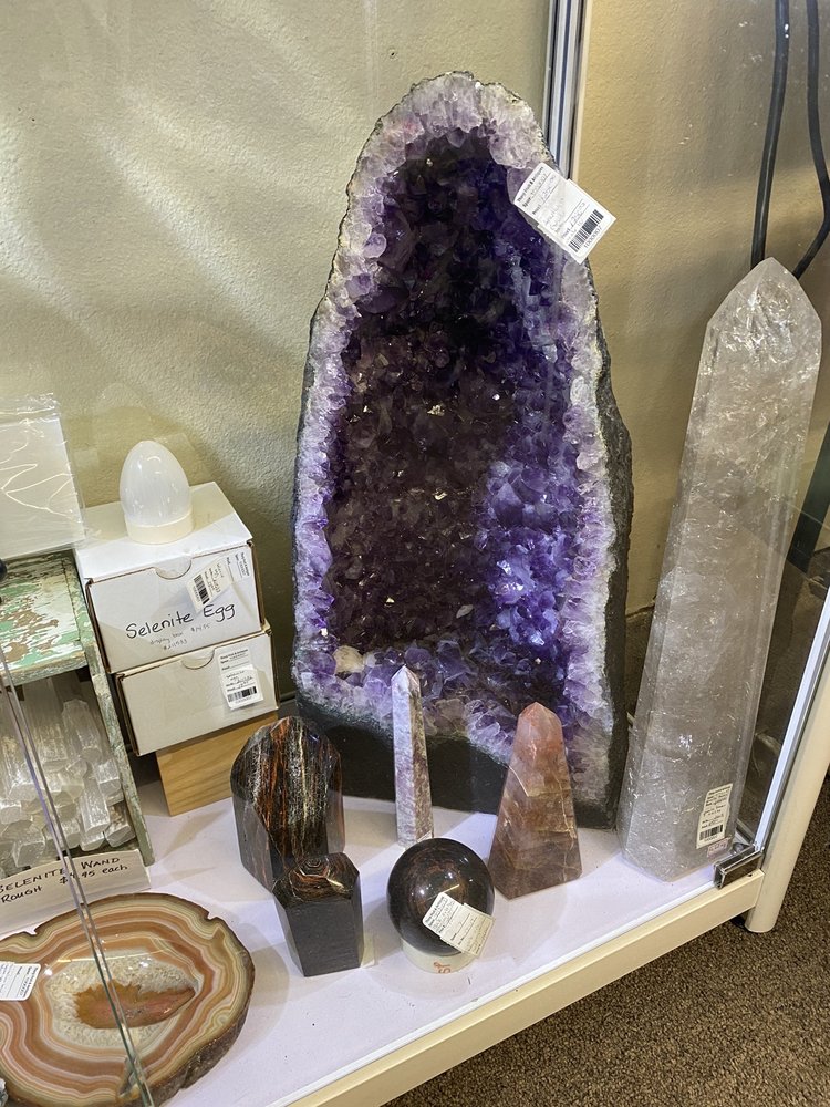 THORP FRUIT & ANTIQUE MALL - Thorp WA - Hours, Directions, Reviews ...