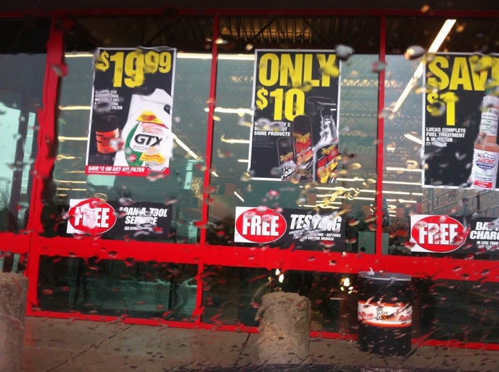 AUTOZONE AUTO PARTS - 7377 N 76th St, Milwaukee WI - Hours, Directions ...